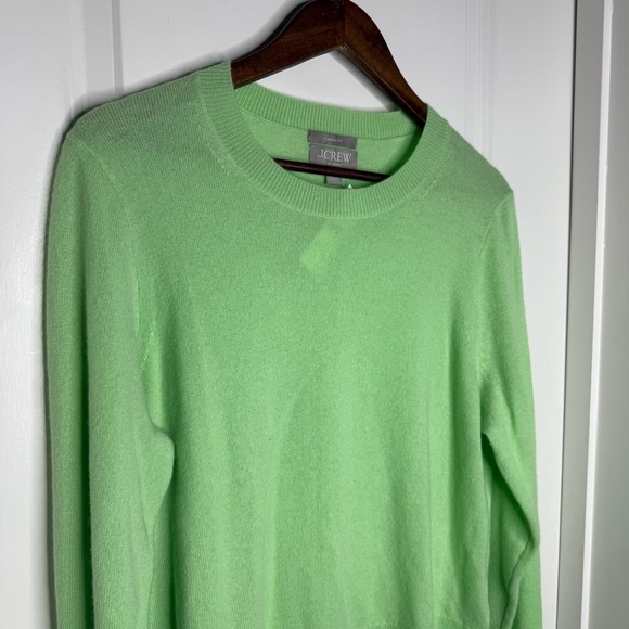 J. Crew | Sweaters | Nwt J Crew Cashmere Crew Neck Sweater Green ...